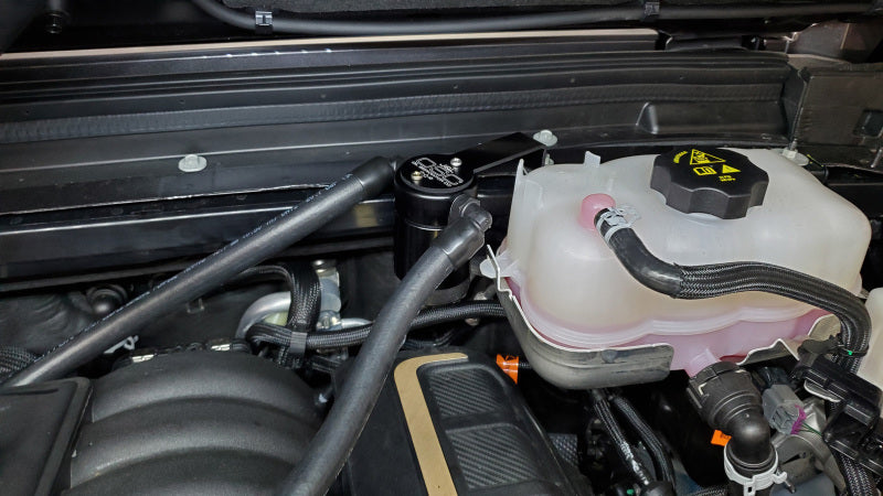 J&L 2021-2022 Jeep Wrangler 392 Oil Seperator 3.0 Passenger Side - Bla ...